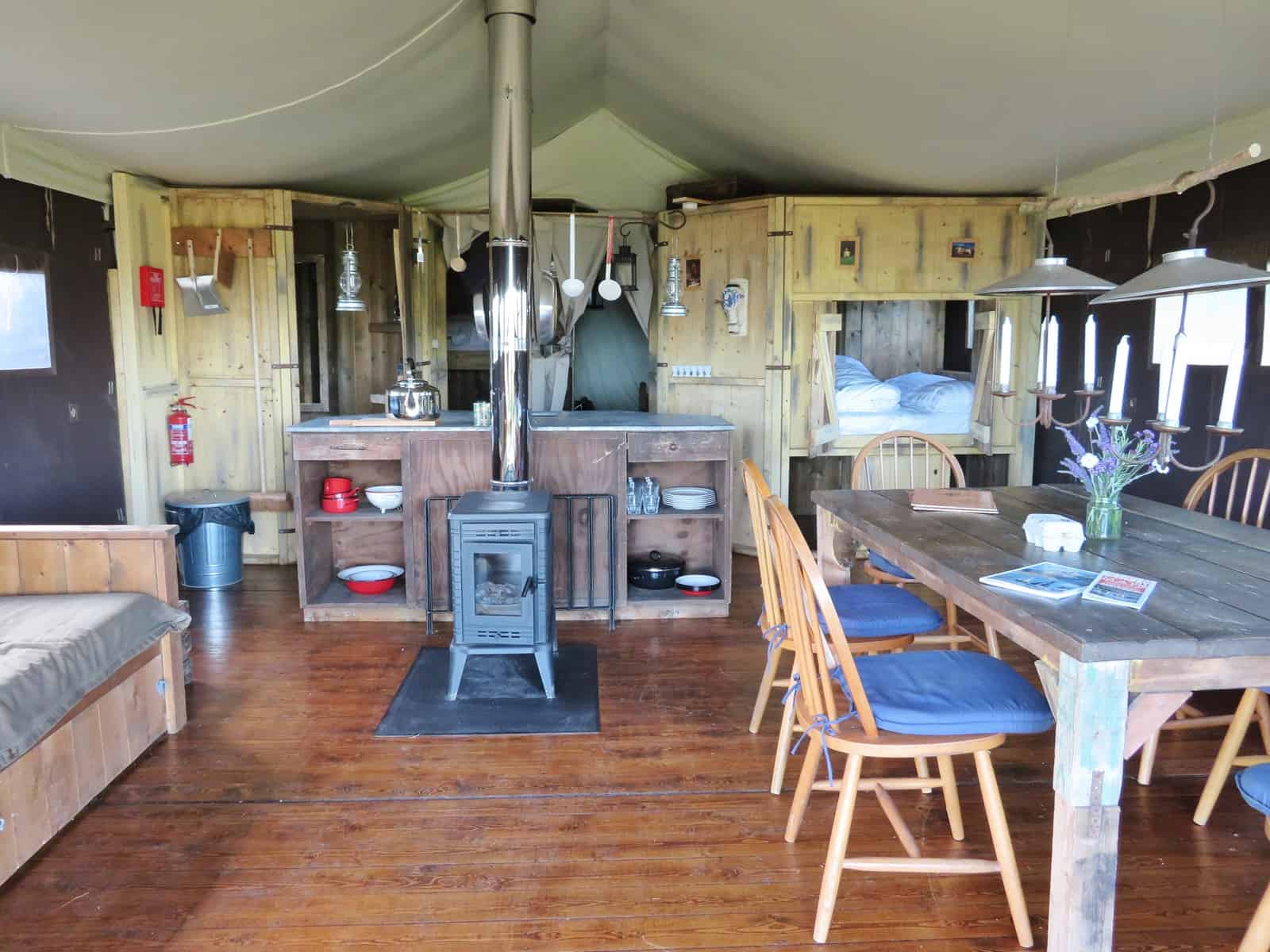 Fountain Violet Farm Feather Down Glamping: Review - Plutonium Sox