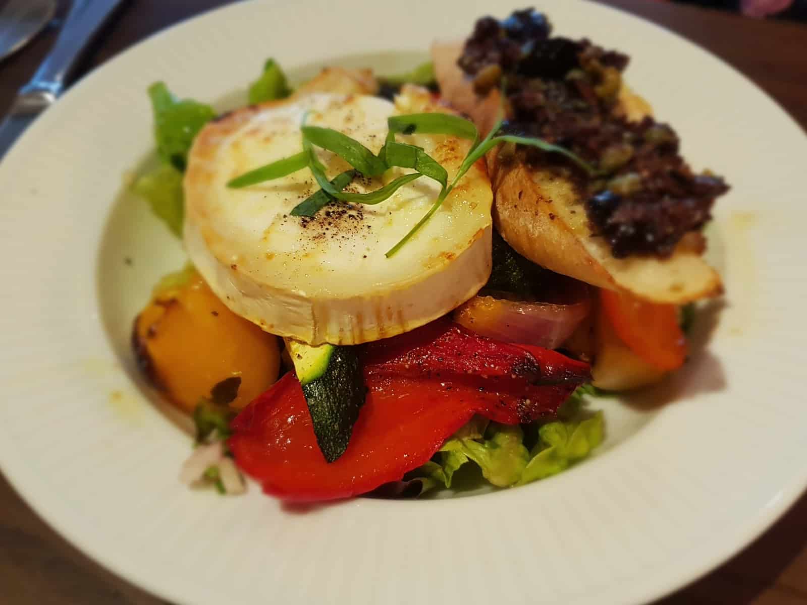 A family meal at Côte Worcester - Plutonium Sox